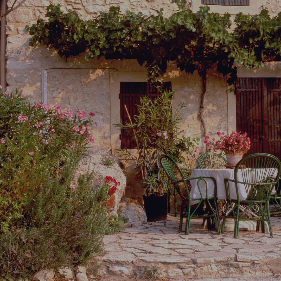 French Country Interior Design - The Design Style Guide | Design Tastemaker